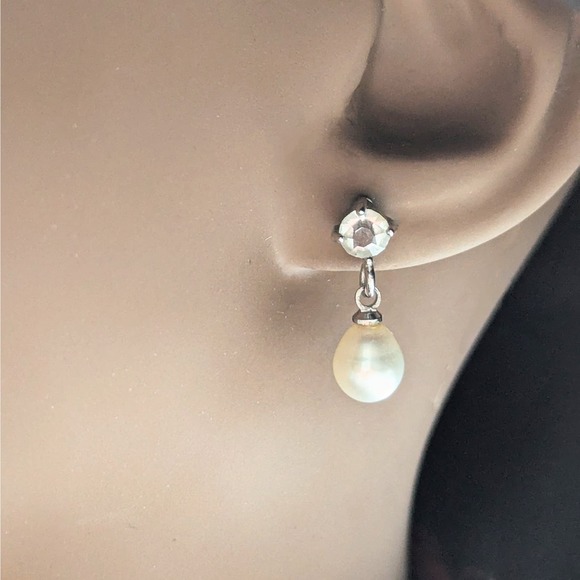 Unbranded | Jewelry | Vintage Grape Real Pearl Dangle Stud Earrings ...